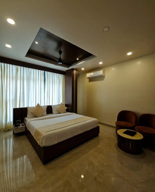 Hotel Signature