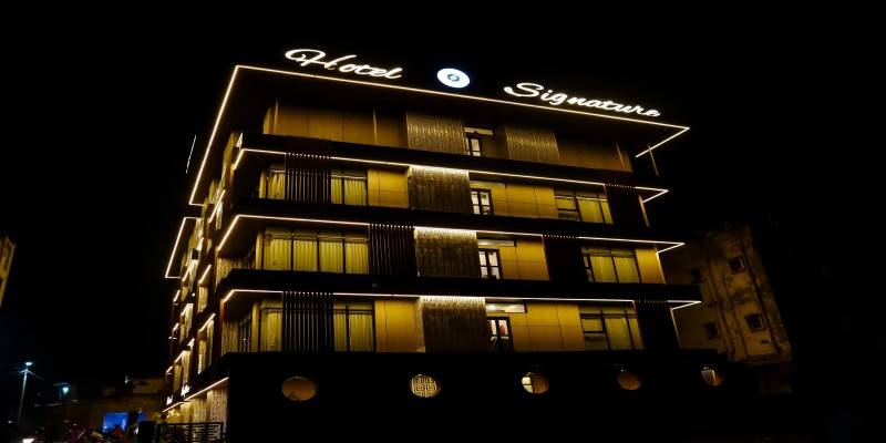 Hotel Signature